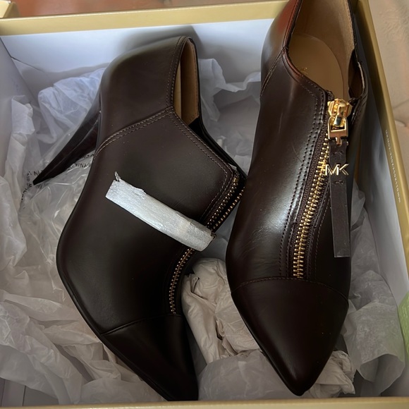 MICHAEL Michael Kors | Shoes | New Michael Michael Kors Bootie Leather ...